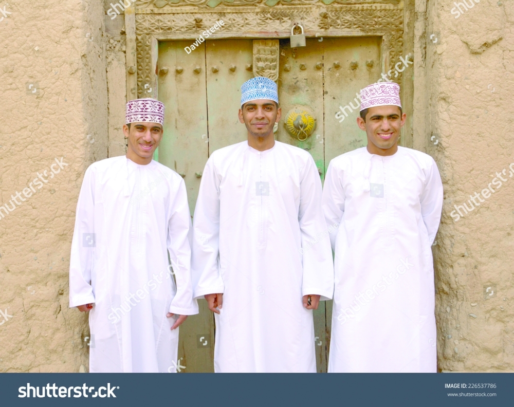 Tampering of traditional Omani costume designs frowned upon - Oman Observer