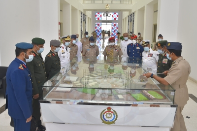 UAE Armed Forces Chief visits Military Technological College - Oman ...