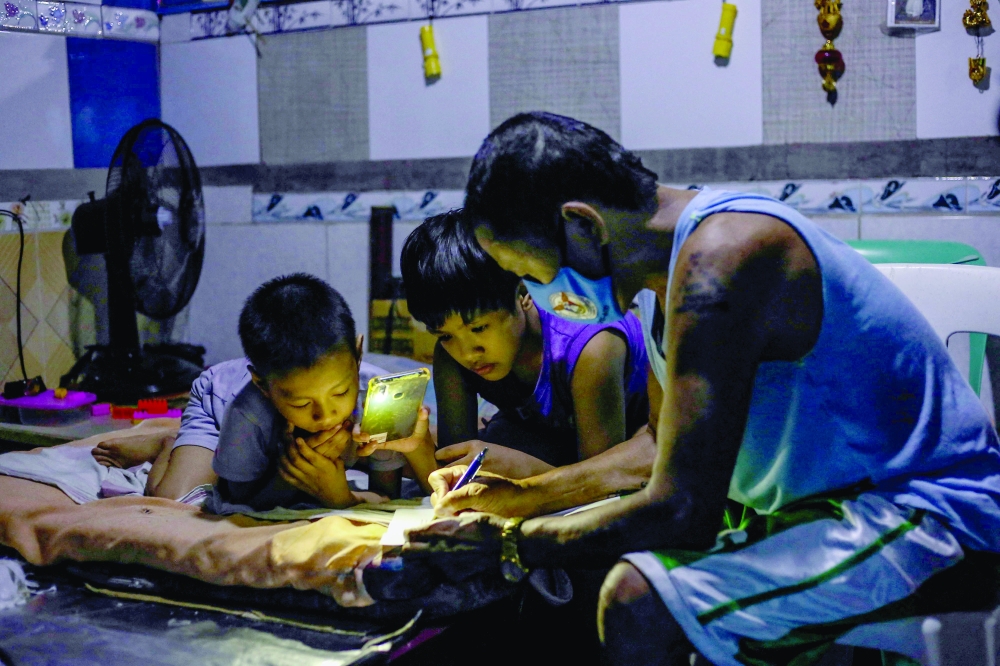 Philippines 'learning crisis' as kids face second year of remote ...