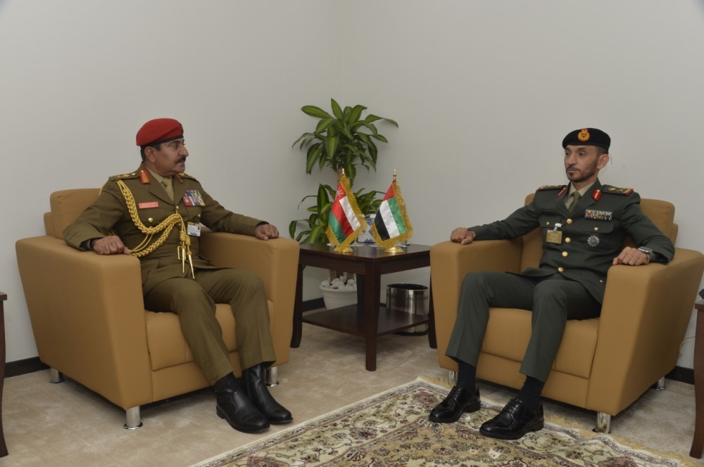 RAO commander meets UAE land forces commander - Oman Observer