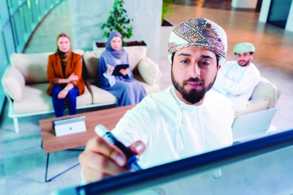 Six Omani start-ups join Omantel’s Innovation Labs - Oman Observer