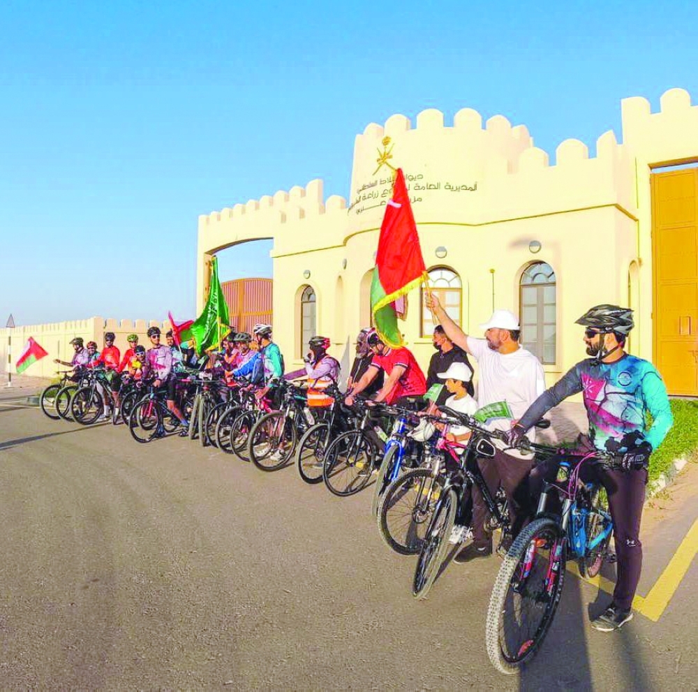Cyclists celebrate opening of Sultanate of Oman, Saudi Arabia road ...