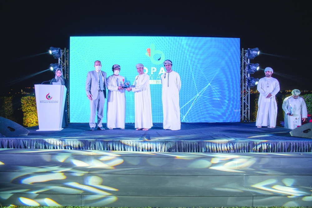 Shaleem receives OPAL Best Practice Award 2021 - Oman Observer