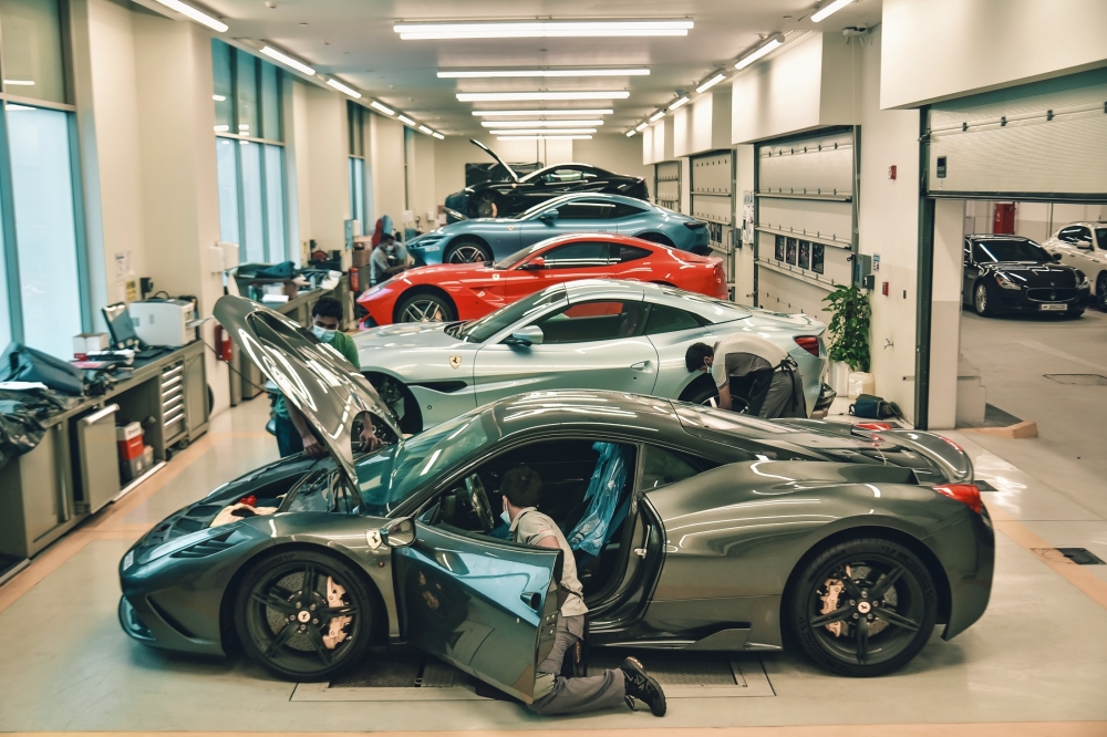 The life journey of a Ferrari - From production to achieving legendary ...