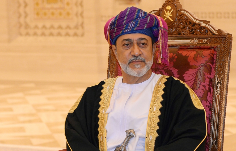 HM greets Emir of Kuwait - Oman Observer