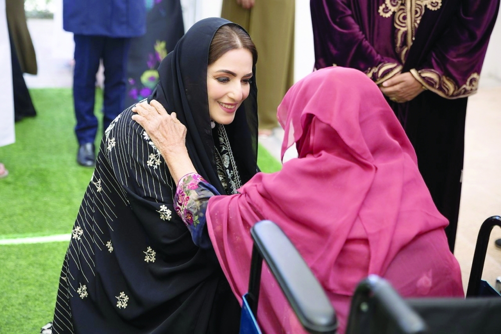 Honourable Lady visits Social Welfare Home - Oman Observer