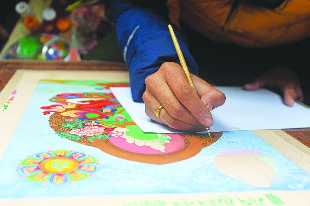 Nepal artist breathes life into sacred painting tradition - Oman Observer