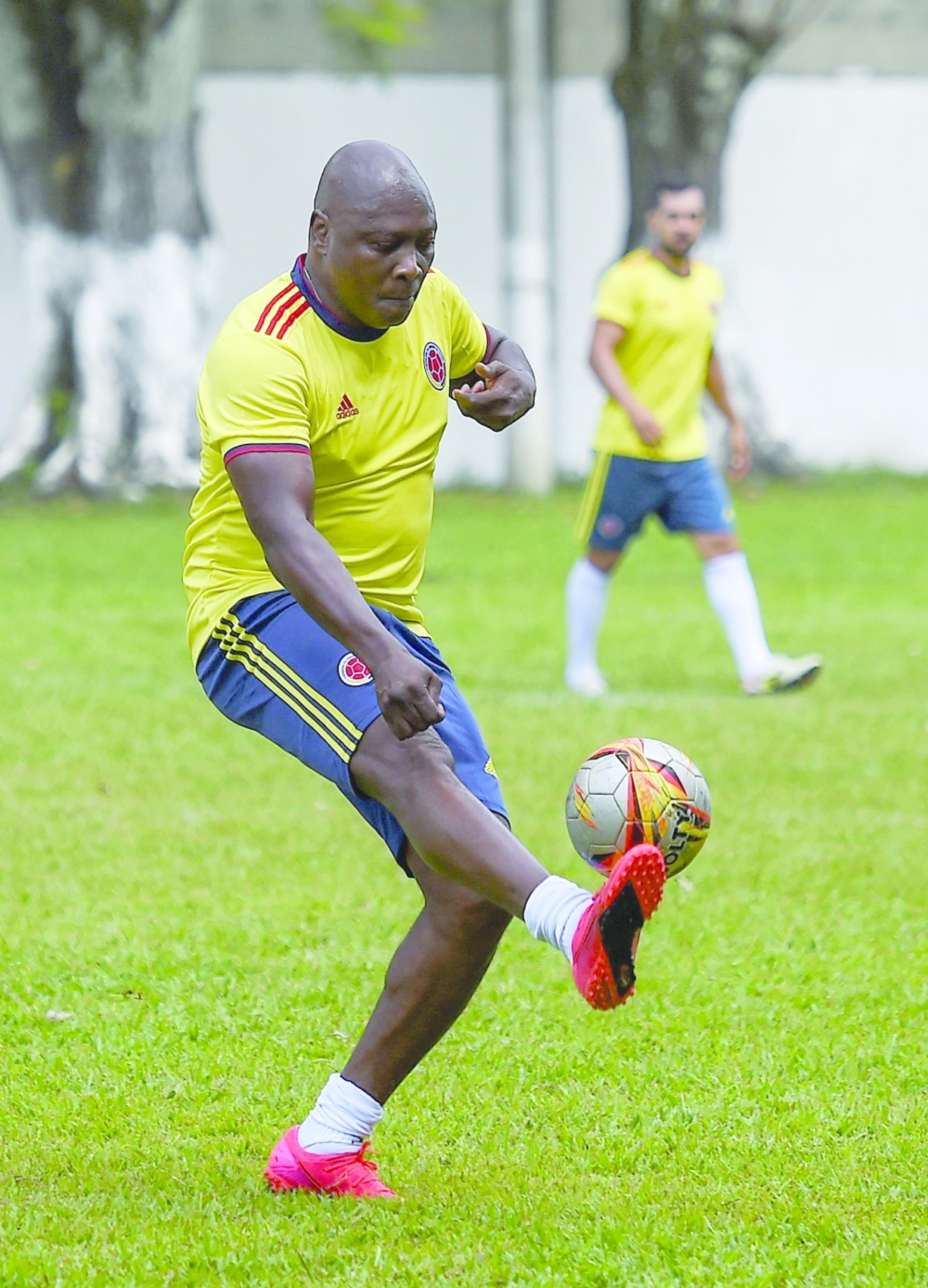 Colombian football 'Colossus' Freddy Rincon dies aged 55 - Oman Observer