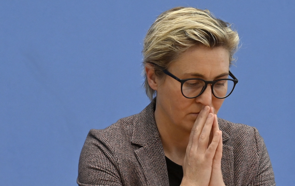 German left-wing party opts to pick new leadership slate - Oman Observer