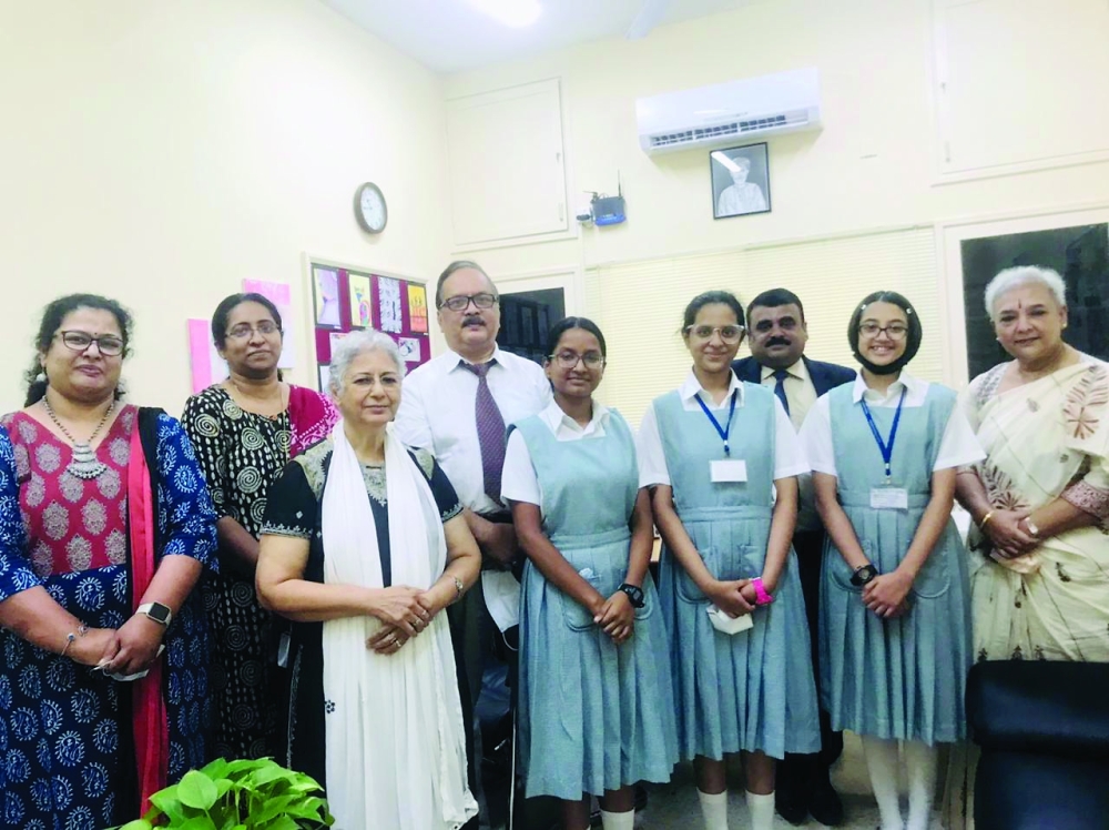3 ISG students excel in poetry contest - Oman Observer