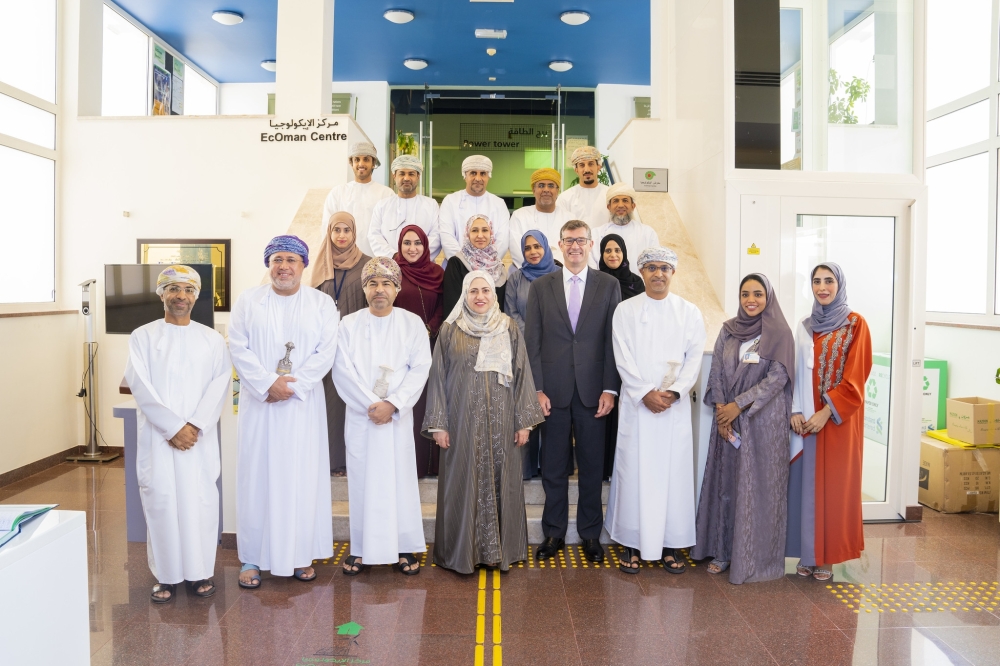 Pacts signed to boost education in PDO concession area - Oman Observer