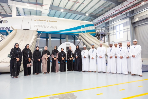 Oman Air provides internships to 250 students - Oman Observer