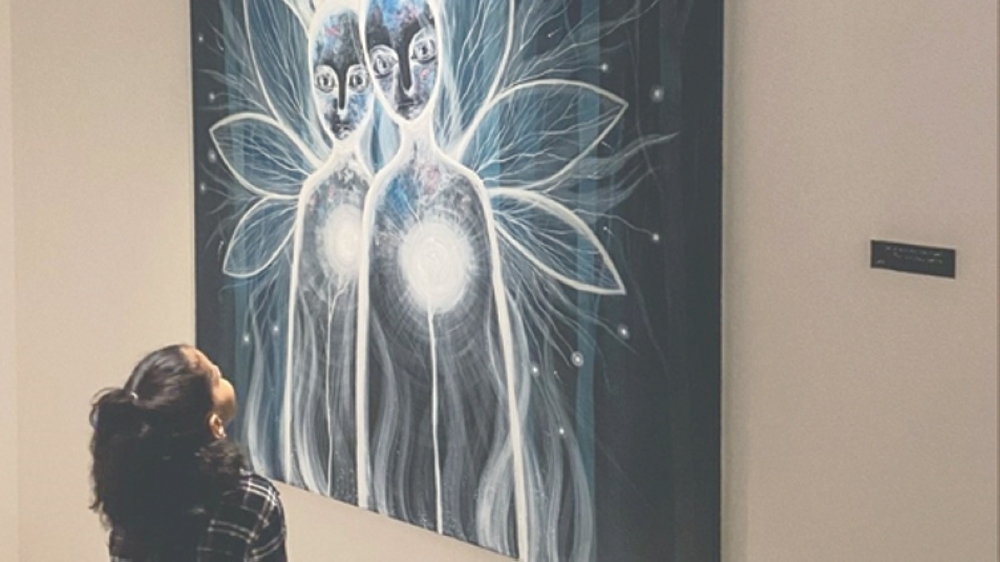 Omani artist explores harmony between light and darkness - Oman Observer