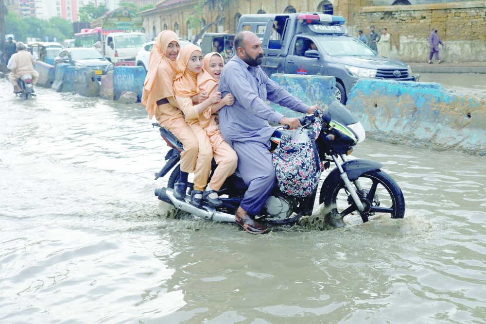 Heat waves, flood, drought: Four in five of world's cities at risk - Oman Observer