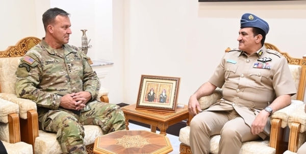 RAFO Commander receives US Military Official - Oman Observer
