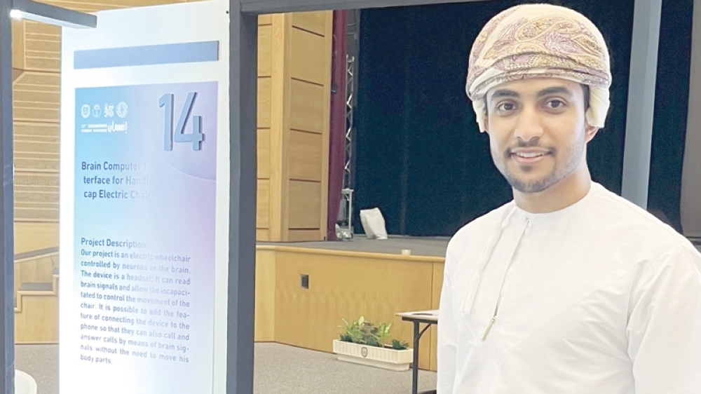 SQU student invents wheelchair controlled by brain - Oman Observer