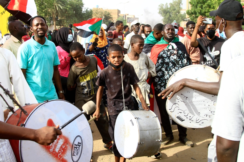 Thousands protest tribal clashes in Sudan's south - Oman Observer