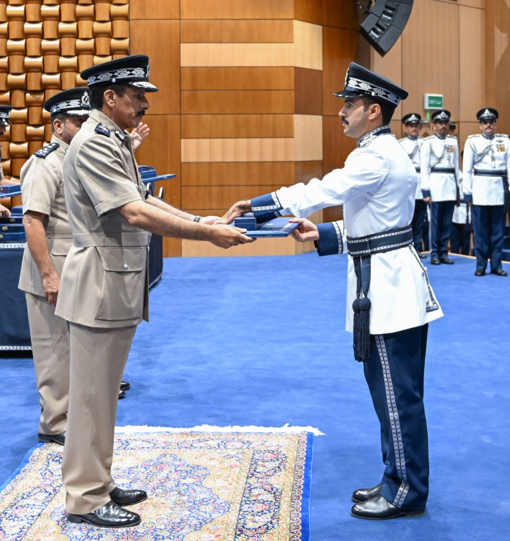 SQAPS honours graduate officers as part of ROP Day celebrations - Oman ...