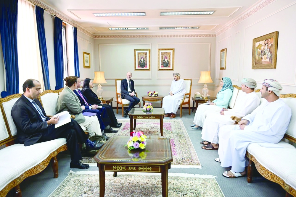 Omani, US officials explore efforts to achieve peace in the region ...