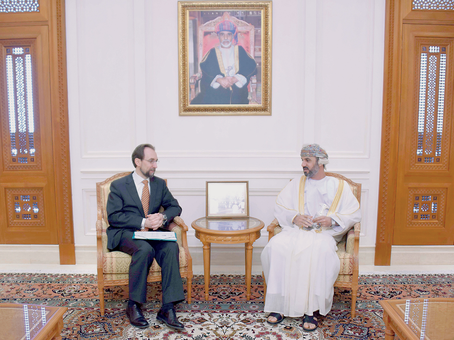 SHURA CHIEF, UNHCR CHIEF HOLD TALKS - Oman Observer