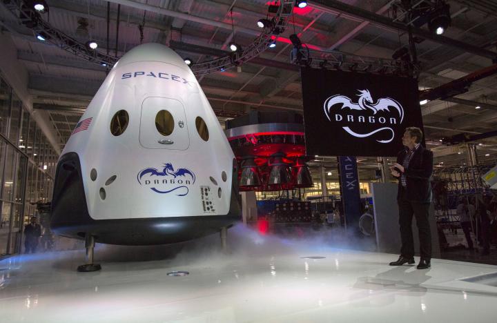 SpaceX to send first paying tourists around moon next year - Oman Observer
