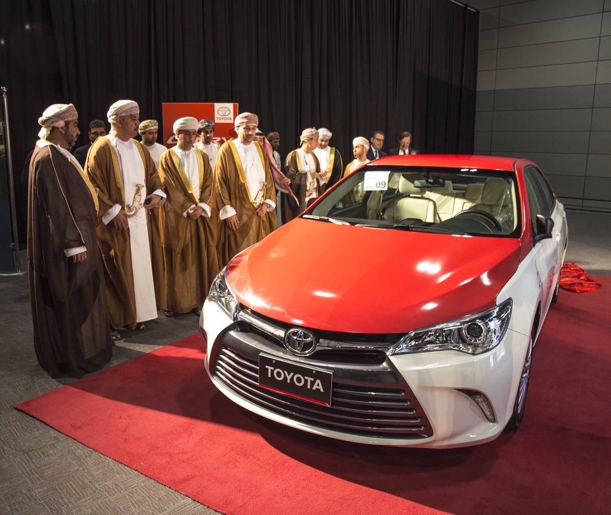 Mwasalat launches brand identity for its taxis - Oman Observer