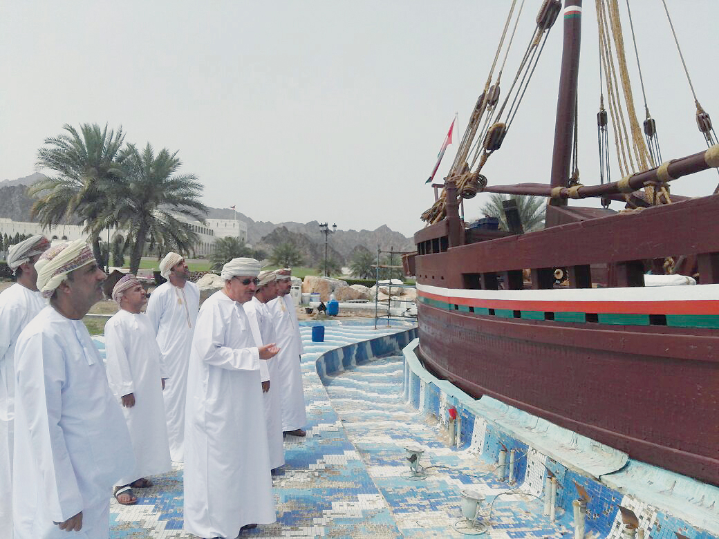 Muscat Municipality chairman inspects services projects - Oman Observer