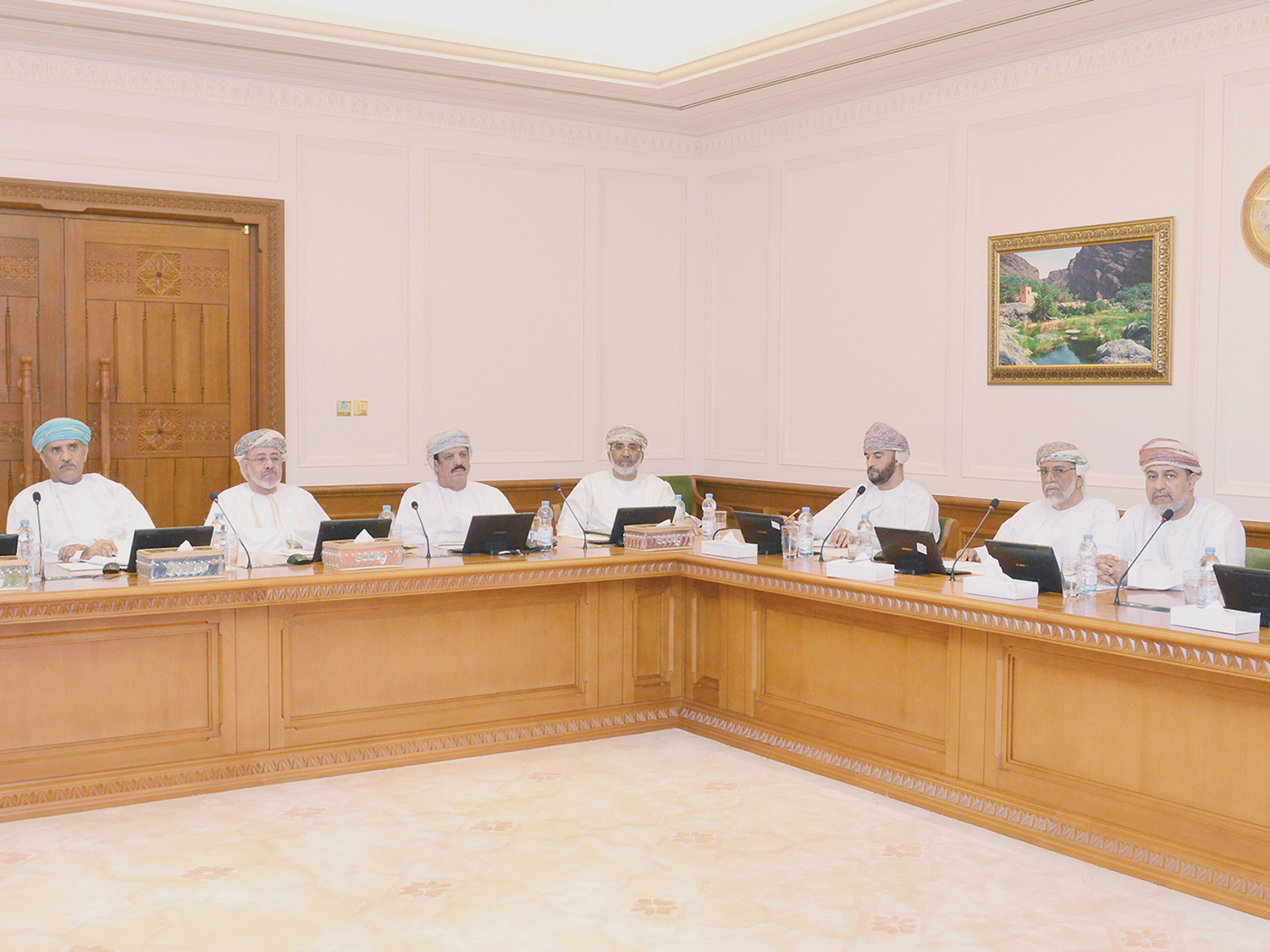 Experts discuss ways to implement National Library Project - Oman Observer