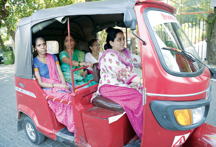 Meet financial capital Mumbai’s first women rickshaw drivers - Oman ...