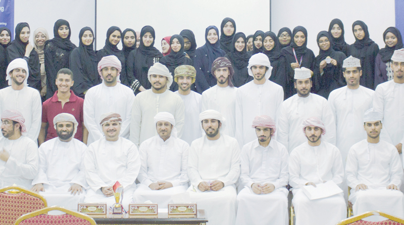 University of Buraimi honours its outstanding student activities - Oman ...