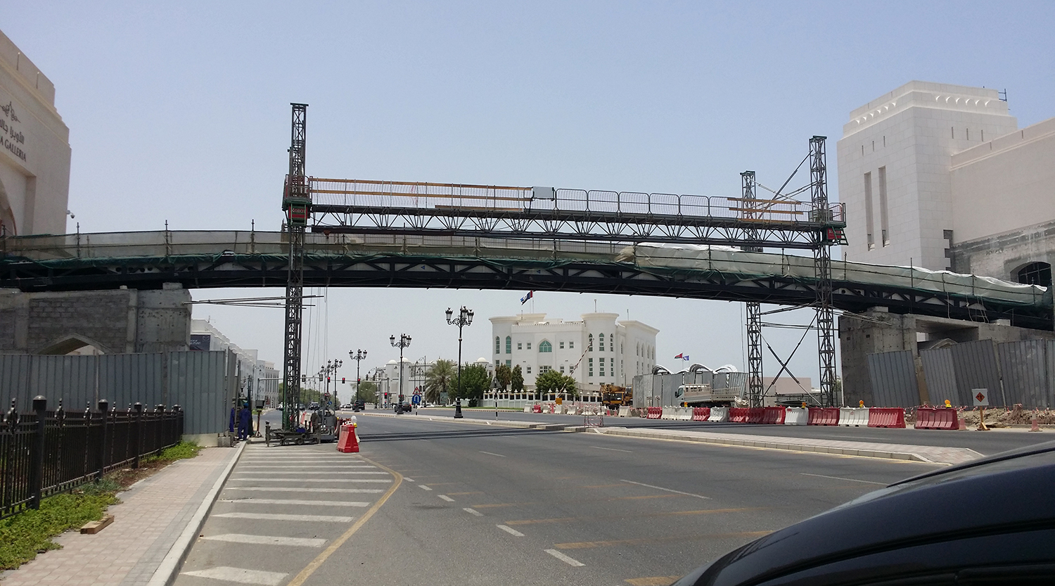 New foot over bridge in Qurum to ‘connect arts’ - Oman Observer