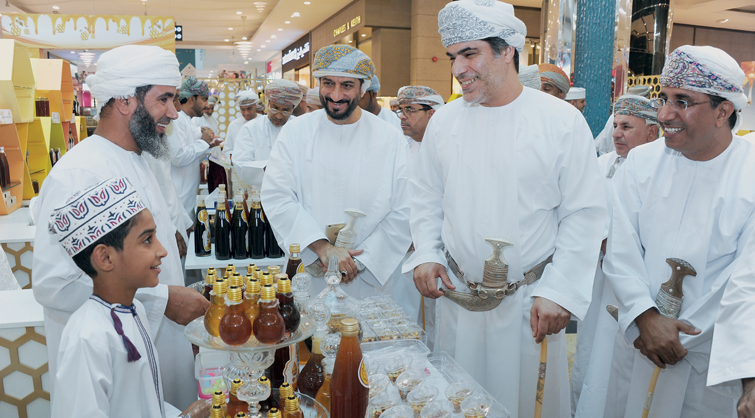 Omani Honey Market opens - Oman Observer