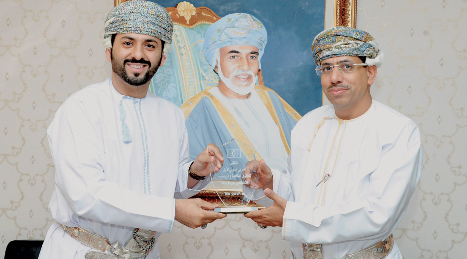Minister receives Sultanate’s delegation - Oman Observer