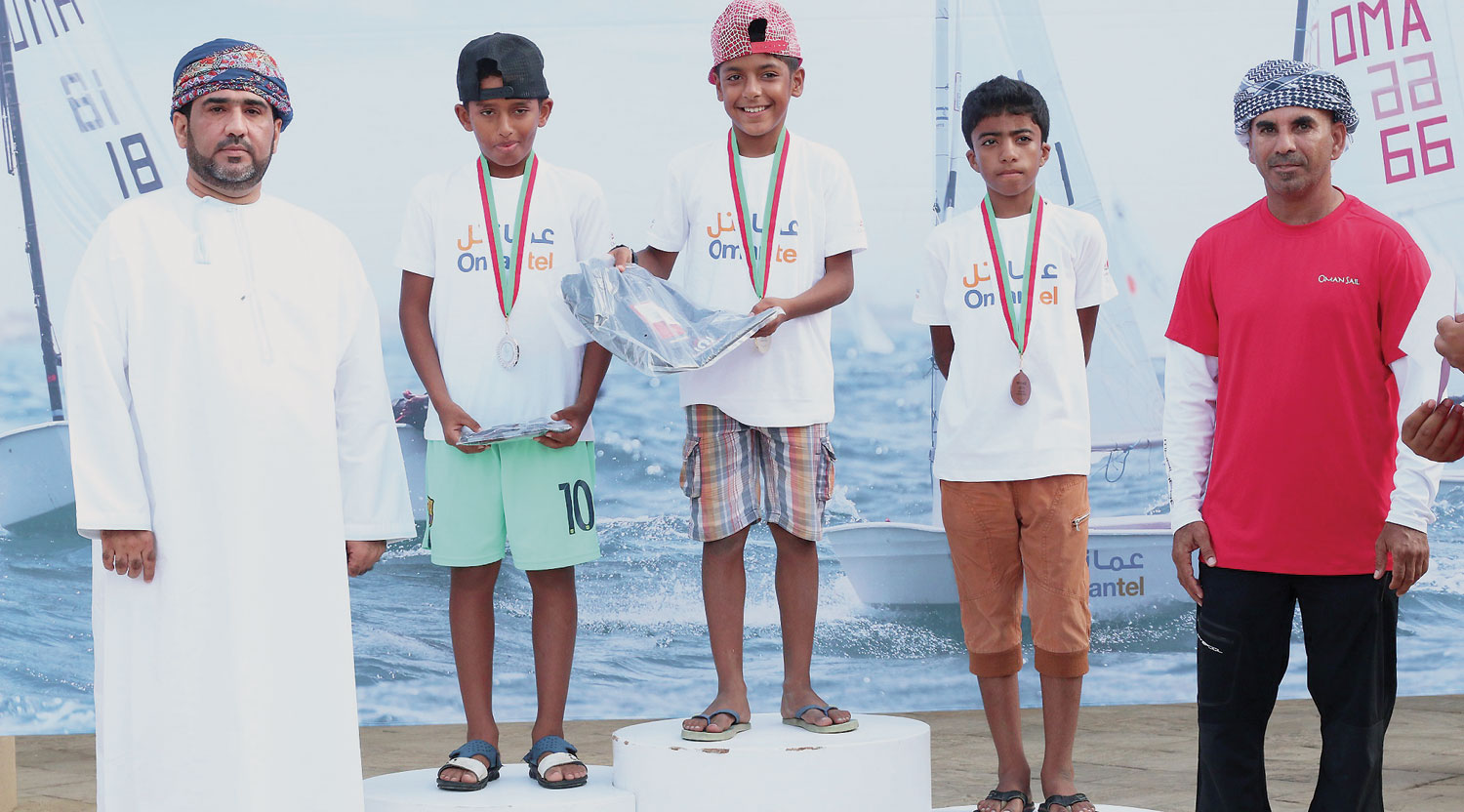 Young sailors mark National Day with Musannah race - Oman Observer