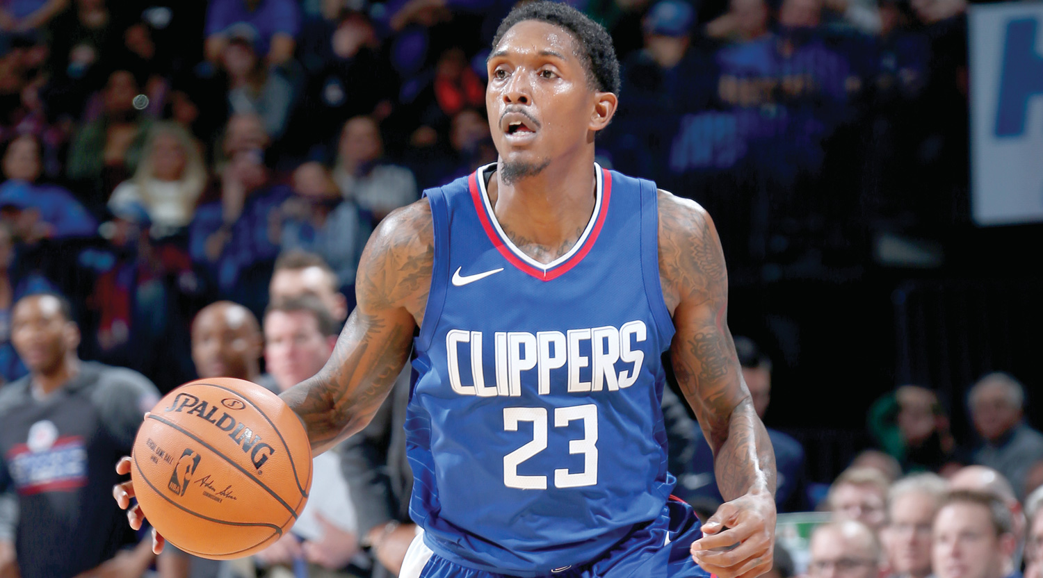 Wade wins in return, Clippers contain Griffin - Oman Observer