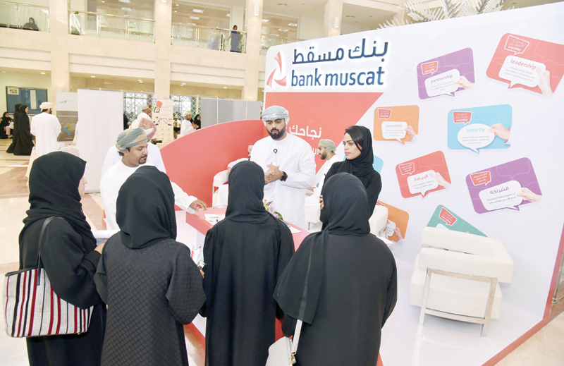Bank Muscat highlights career opportunities for CBFS students - Oman ...