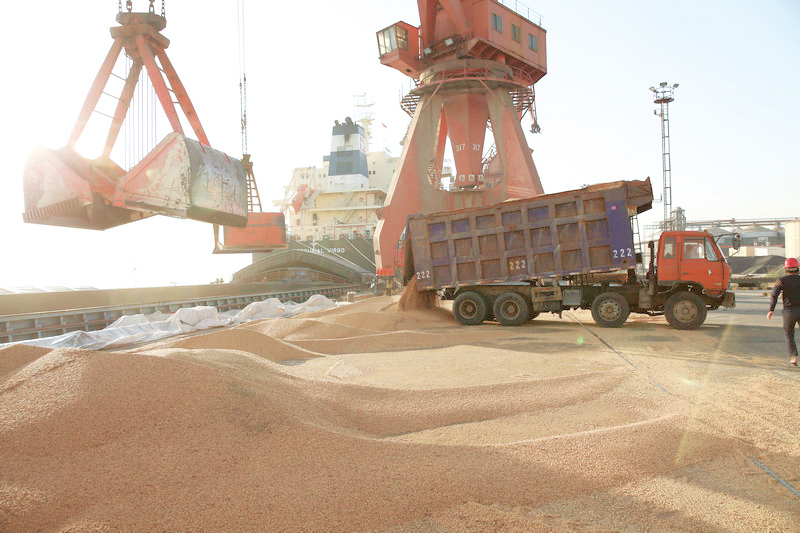 China’s trade surplus with US soars in Q1 but March exports falter ...