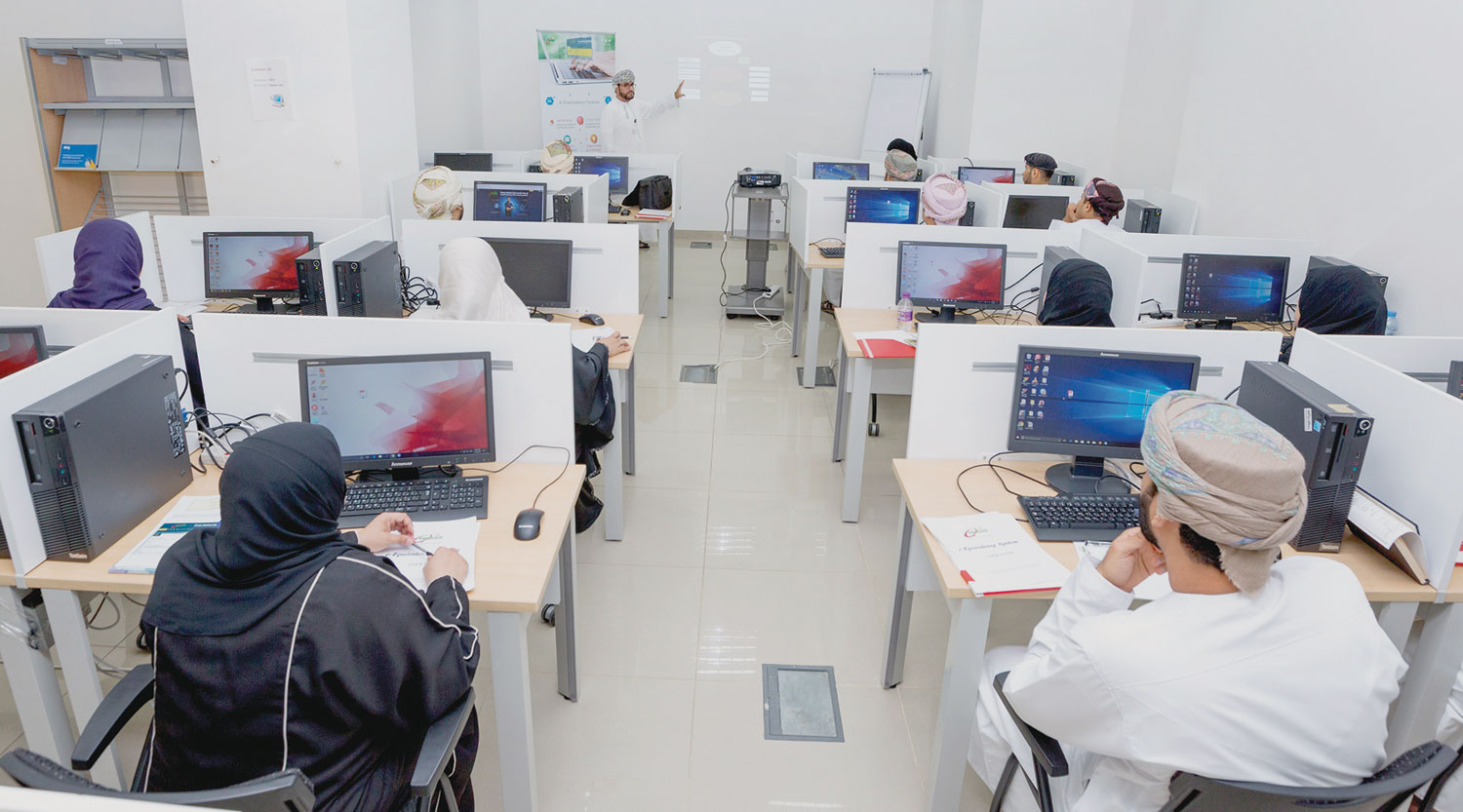 OMSB provides 12 e-services for best medical practices - Oman Observer