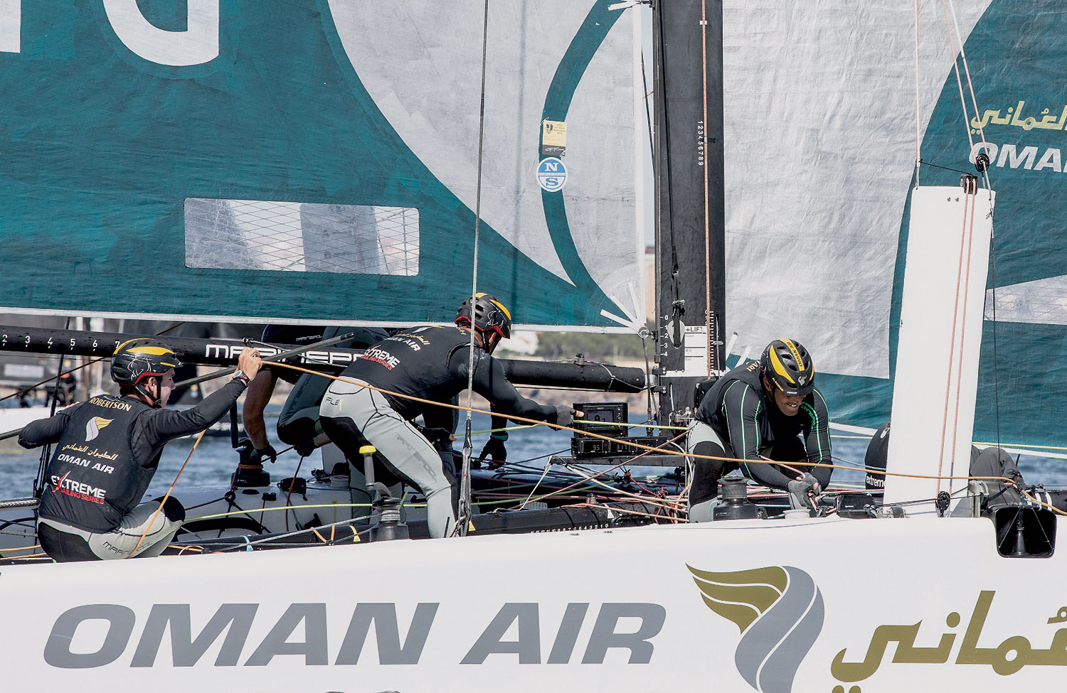 Oman Air team comes 3rd in sailing series - Oman Observer