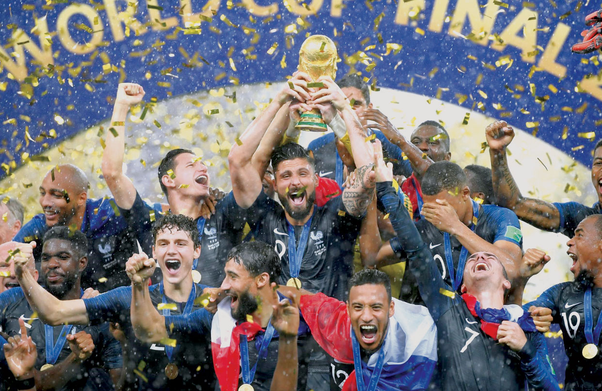 France lift second World Cup after winning classic final - Oman Observer