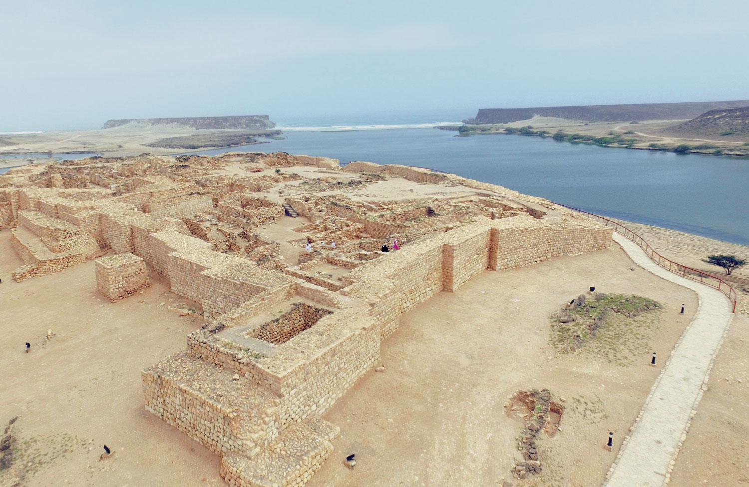Over 28,000 tourists visit Land of frankincense sites till July - Oman ...