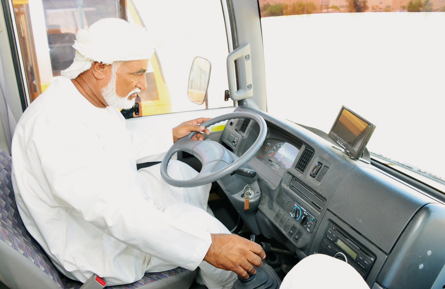 105 school buses fitted with safety devices - Oman Observer