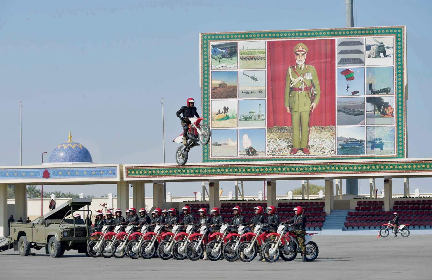 Red helmets thrill with wheels - Oman Observer