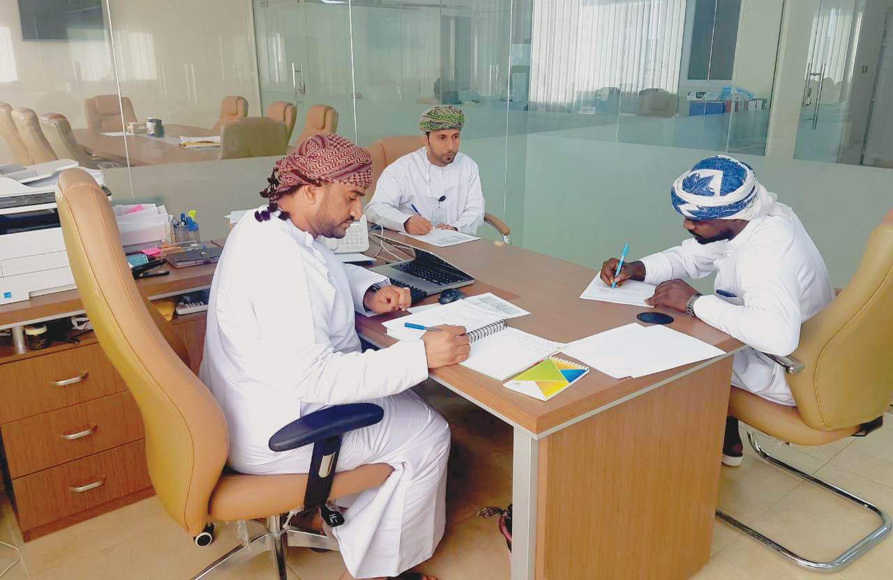 114,709 Omanis get calls for job interviews - Oman Observer
