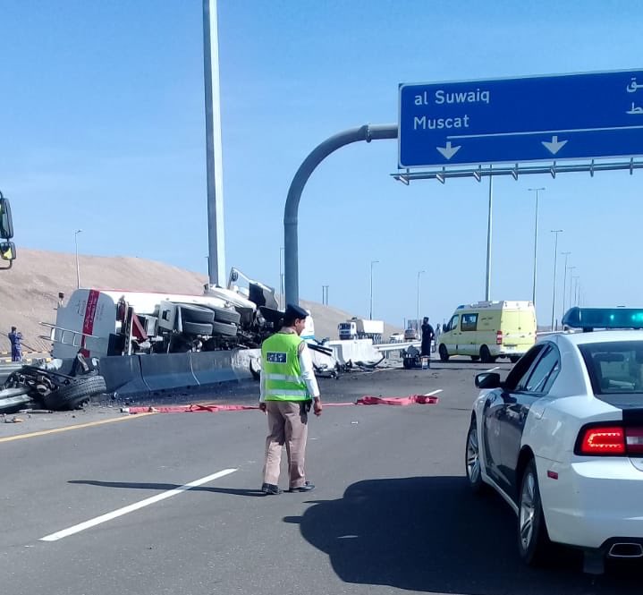 Motorists urged to take note of oil leak on Batinah Expressway - Oman ...