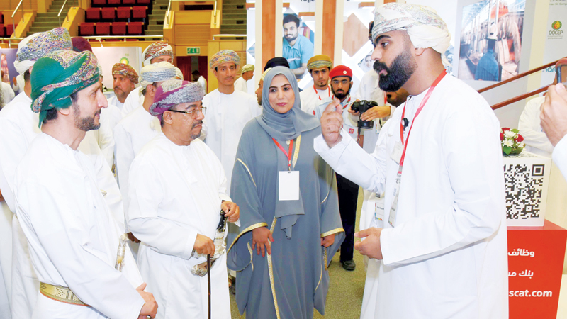 Bank Muscat highlights career opportunities for SQU students - Oman ...