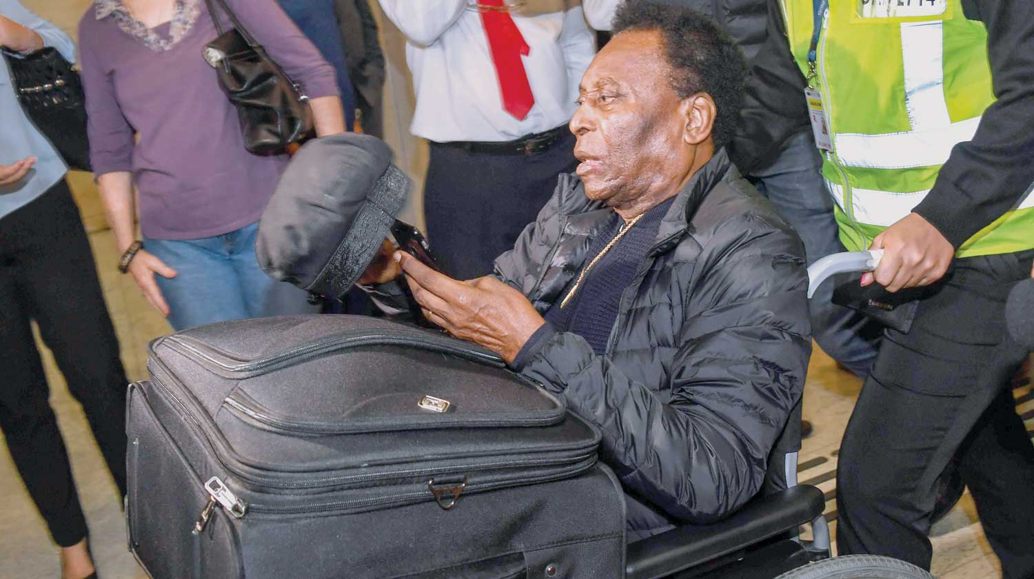 Pele back home after hospital stay in France - Oman Observer