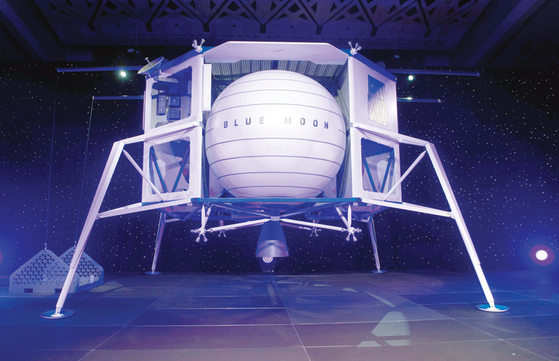 Jeff Bezos unveils ‘moon lander’ - Oman Observer
