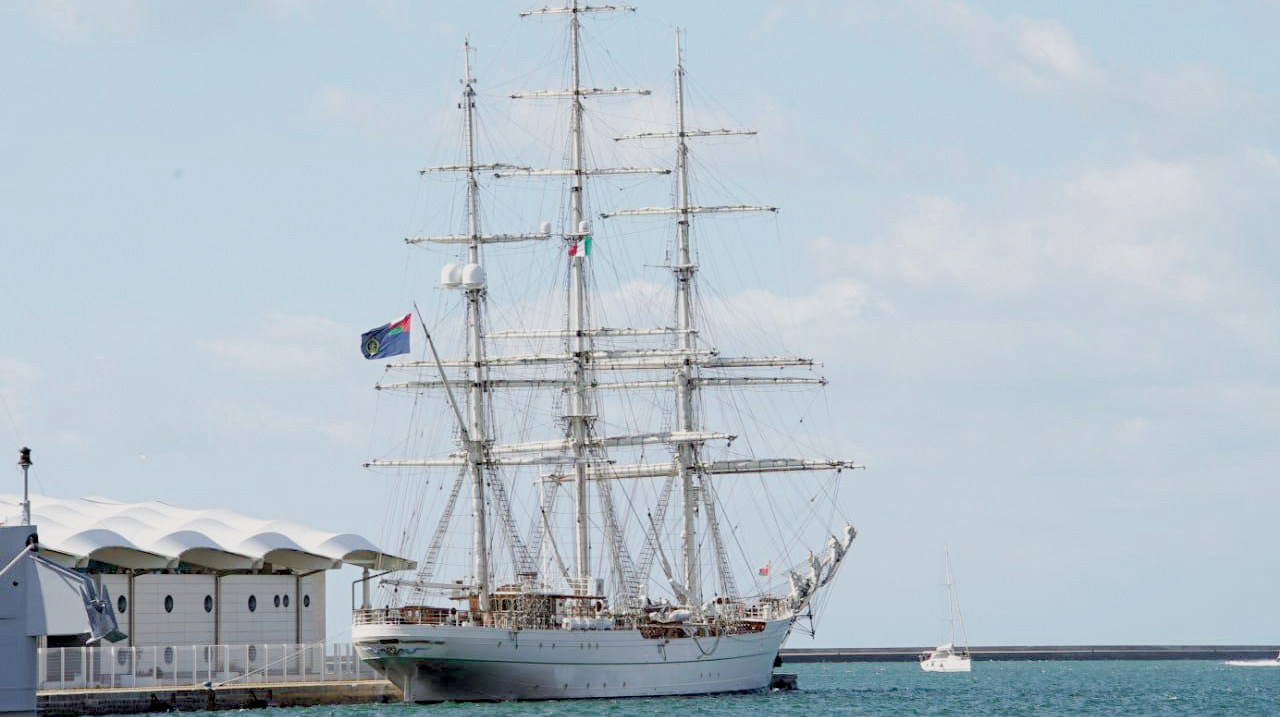 CARRYING MESSAGE OF PEACE - Oman Observer