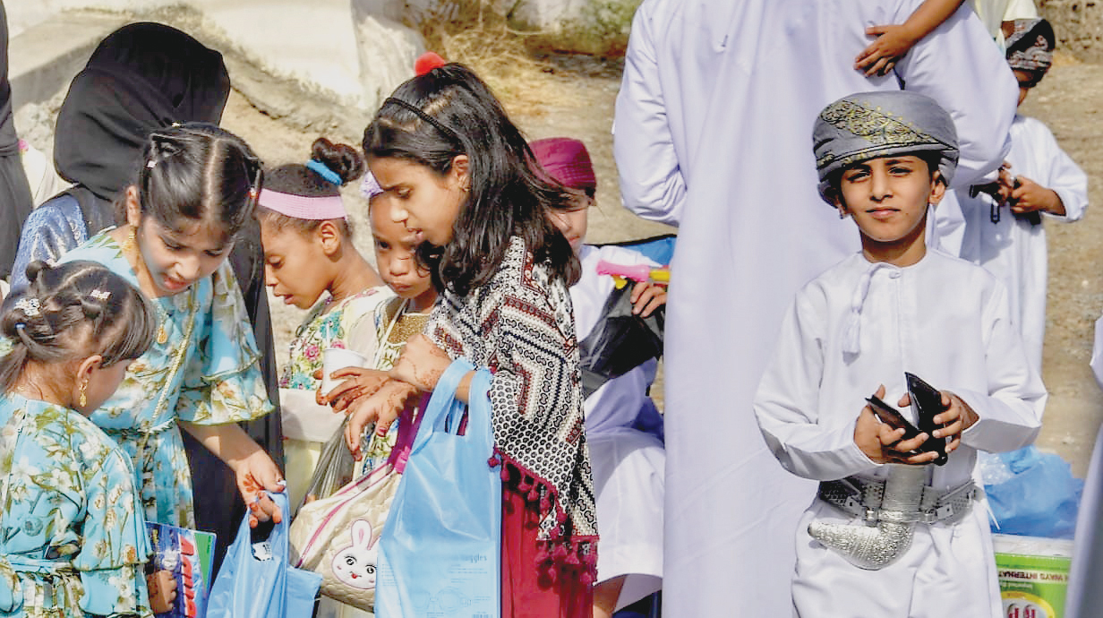 Joy in the air as Eid nears - Oman Observer